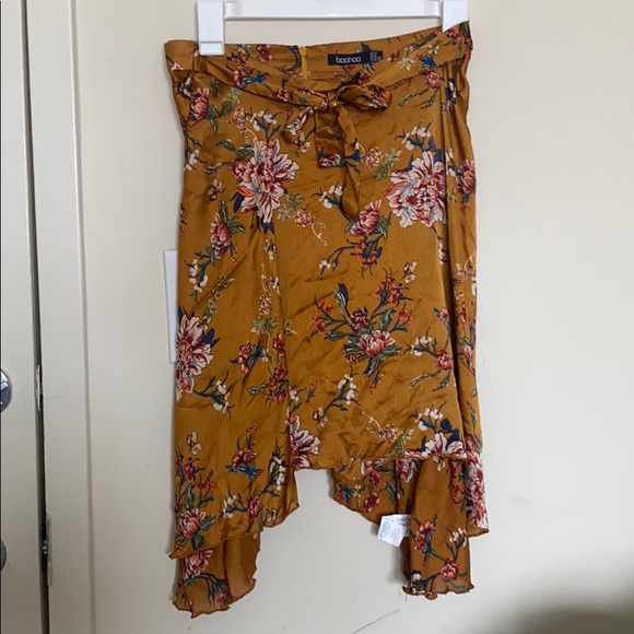 Boohoo | Skirts | Silk Orange Floral Skirt | Poshmark